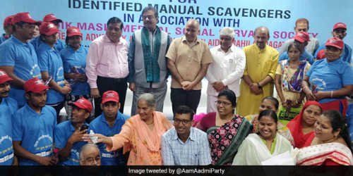 Manual Scavenging: Delhi Begins Skill Training Of Manual Scavengers In ...