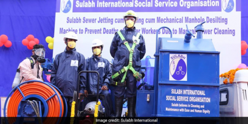 India’s First All-In-One Sewer Cleaning ‘Hope’ Machine Unveiled On ...