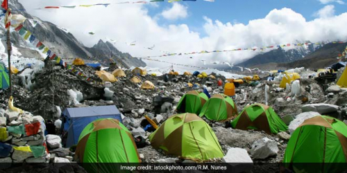 11,000 Kg Garbage And 4 Dead Bodies Removed From Mount Everest During ...